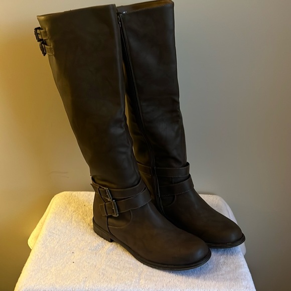 Shoe Dazzle | Shoes | Nwot Shoe Dazzle Hally Brown Buckle Boots | Poshmark